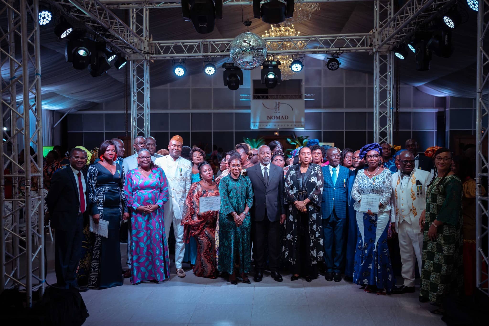 26 employés de la Banque récompensés pour leur travail - AFG Bank ...